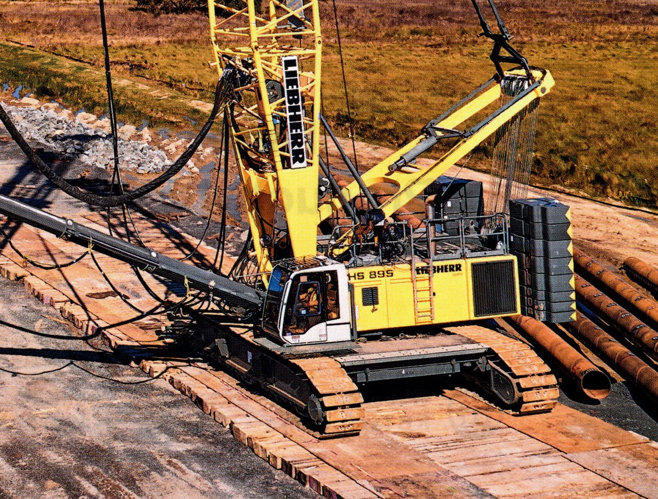 Pile Driver on Crane Mats | Industrial Timber Products by CarlWood
